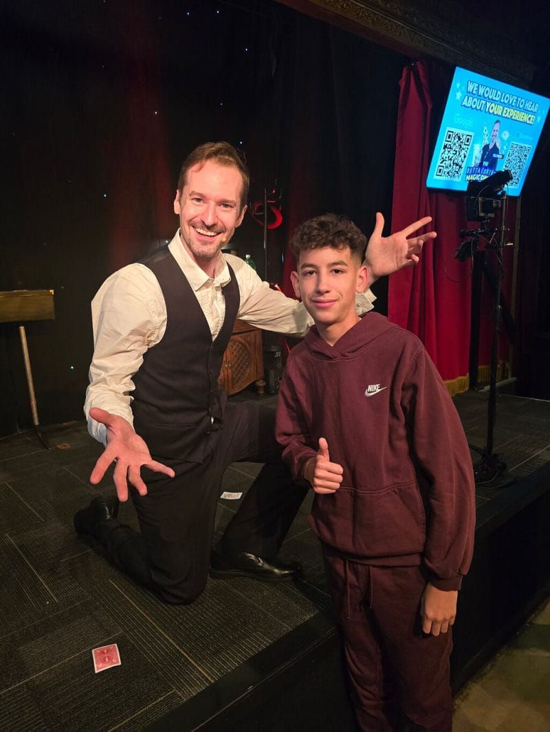 The Outta Control Magic Dinner Show in Orlando - Florida Marvels
